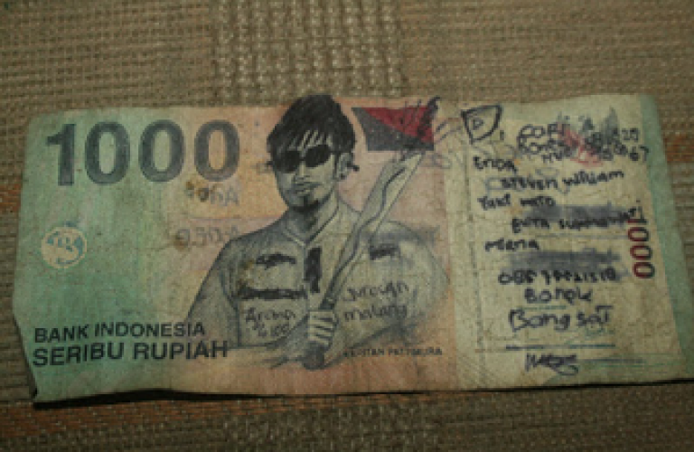 17 gambar uang dicoret-coret yang lucu tetapi sebenarnya tidak boleh ...